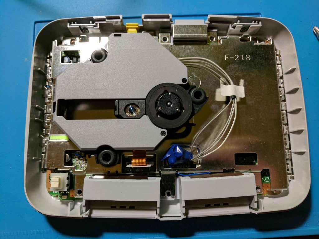 SCPH-101 PSone teardown guide - William Quade