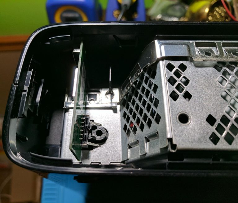 Xbox 360 E teardown guide - William Quade
