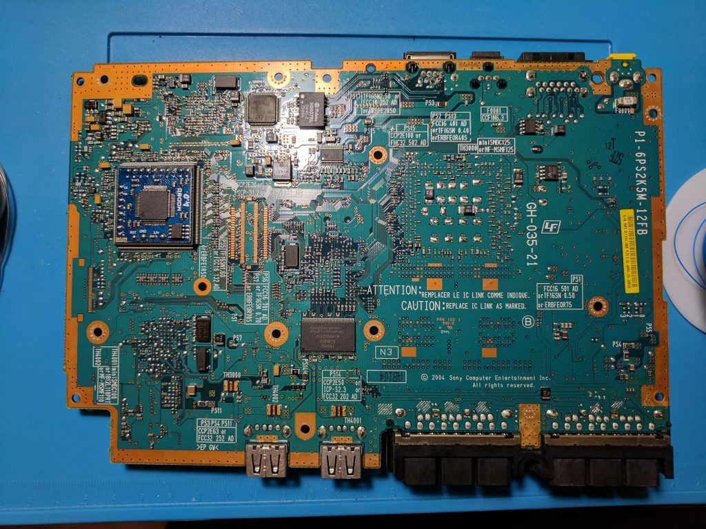 SCPH-70012 PS2 Modbo 4.0 modchip installation (V12 NTSC board ...