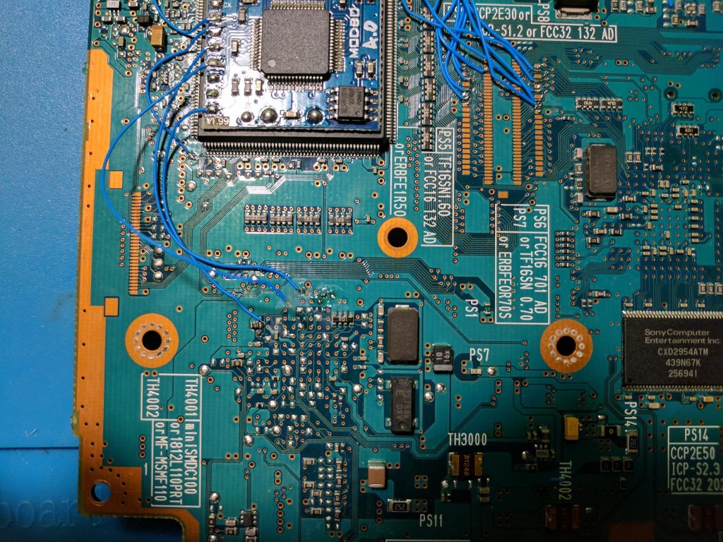 SCPH-70012 PS2 Modbo 4.0 modchip installation (V12 NTSC board ...